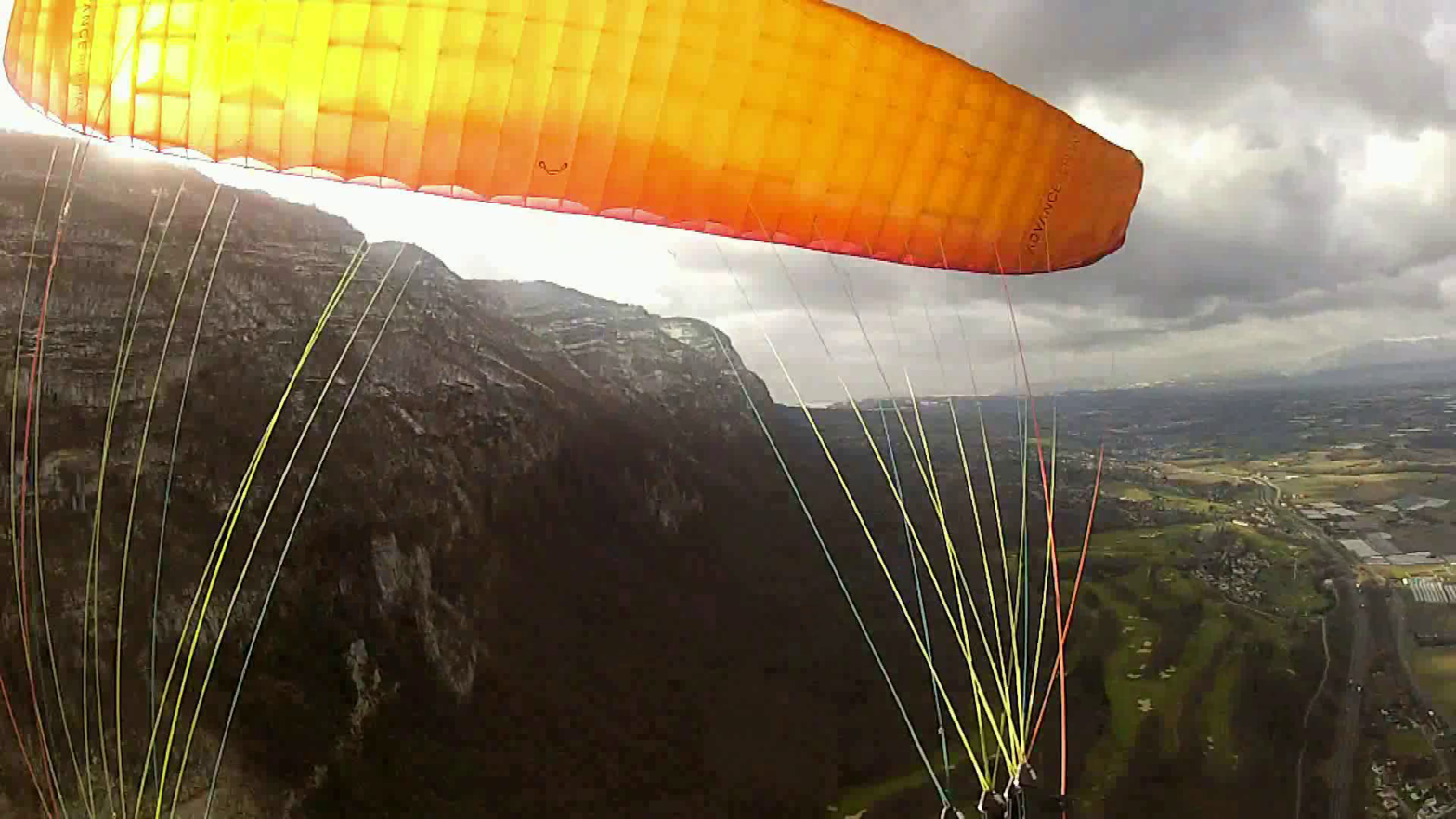 wing over et 360 freestyle paragliding - Liberiste